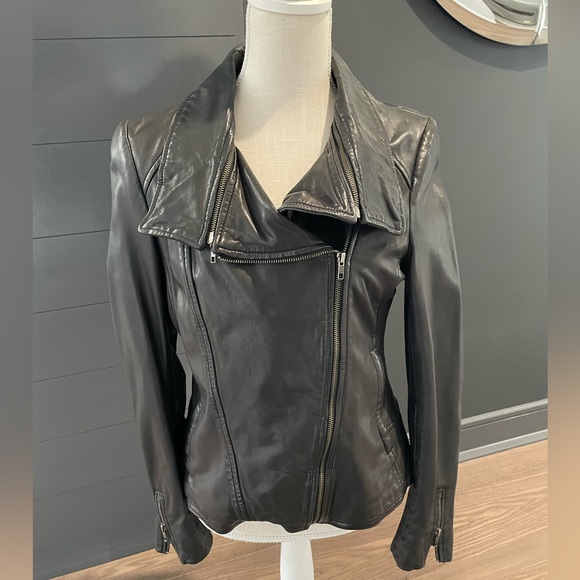 Soia & Kyo | Jackets & Coats | Soia Kyo Black Leather Moto Jacket Sz Lg ...